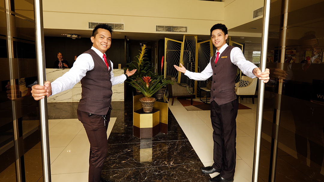 Home Crest Hotel | Redefining Hotel Experience at its Finest